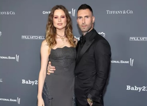 Vợ Adam Levine vẫn tin tưởng chồng sau tin ngoại tình - Sao Âu Mỹ ...